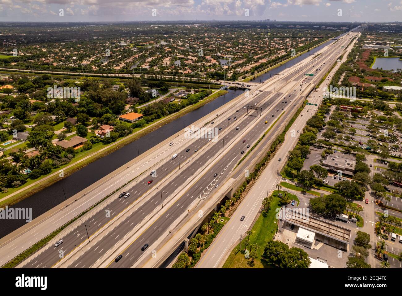 Aerial photo 595 Expressway and HOV Express Lanes Stock Photo - Alamy