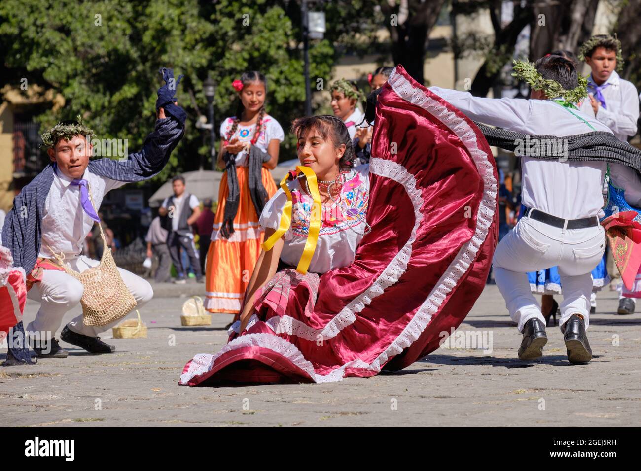 Young Mexican couple Folkloric dancers performing traditional dance, in ...