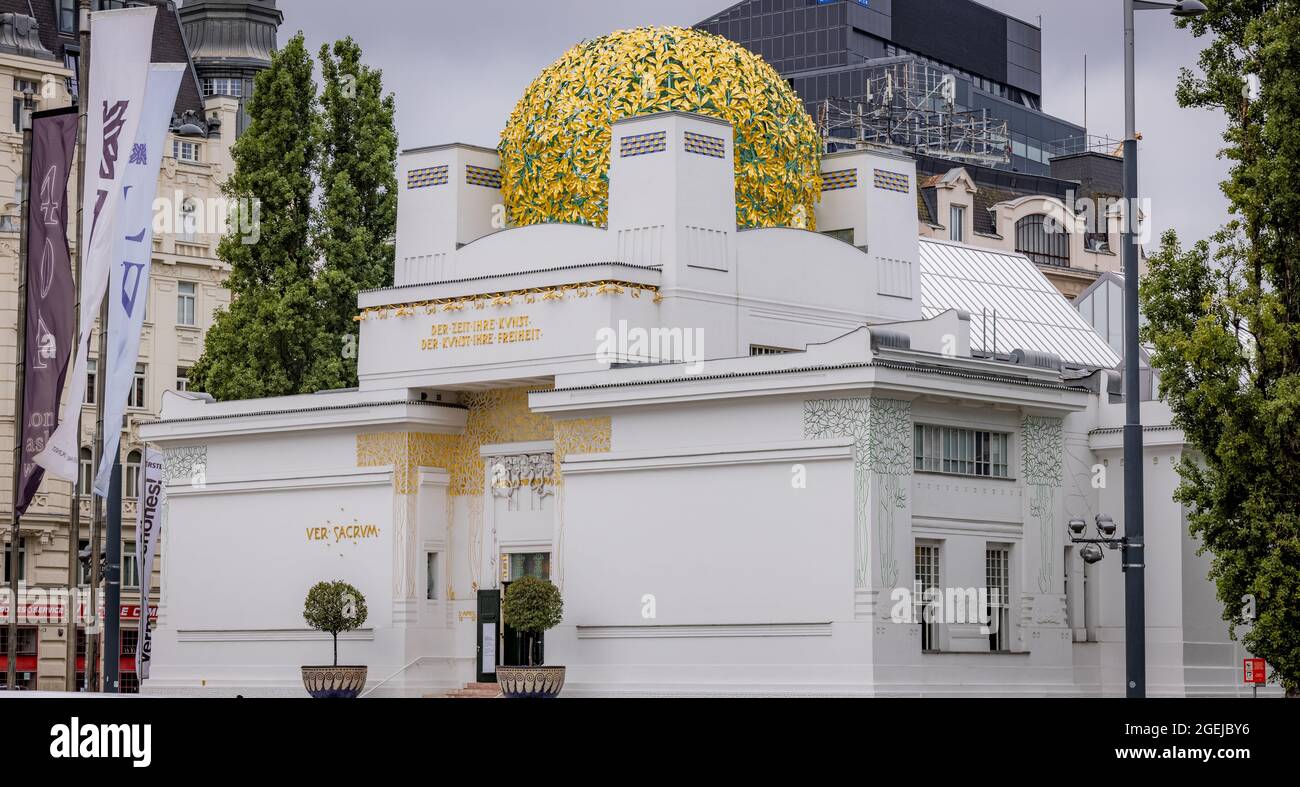Gustav klimt art history museum hi-res stock photography and images - Alamy