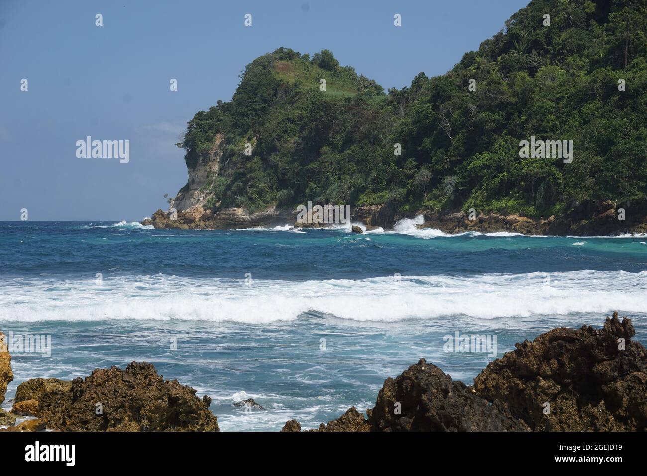 Pantai pangi hi-res stock photography and images - Alamy