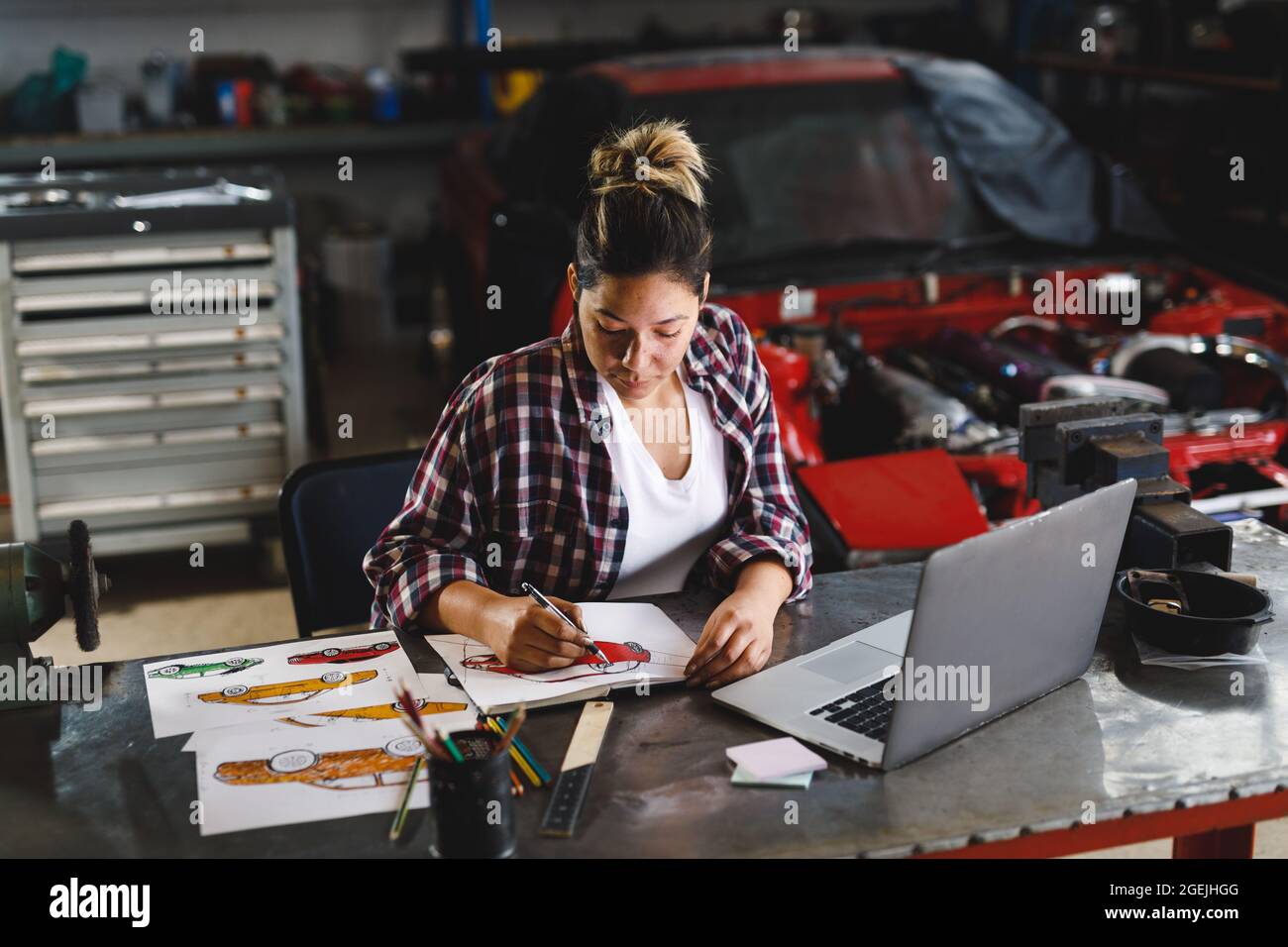 Paperwork in car hi-res stock photography and images - Alamy