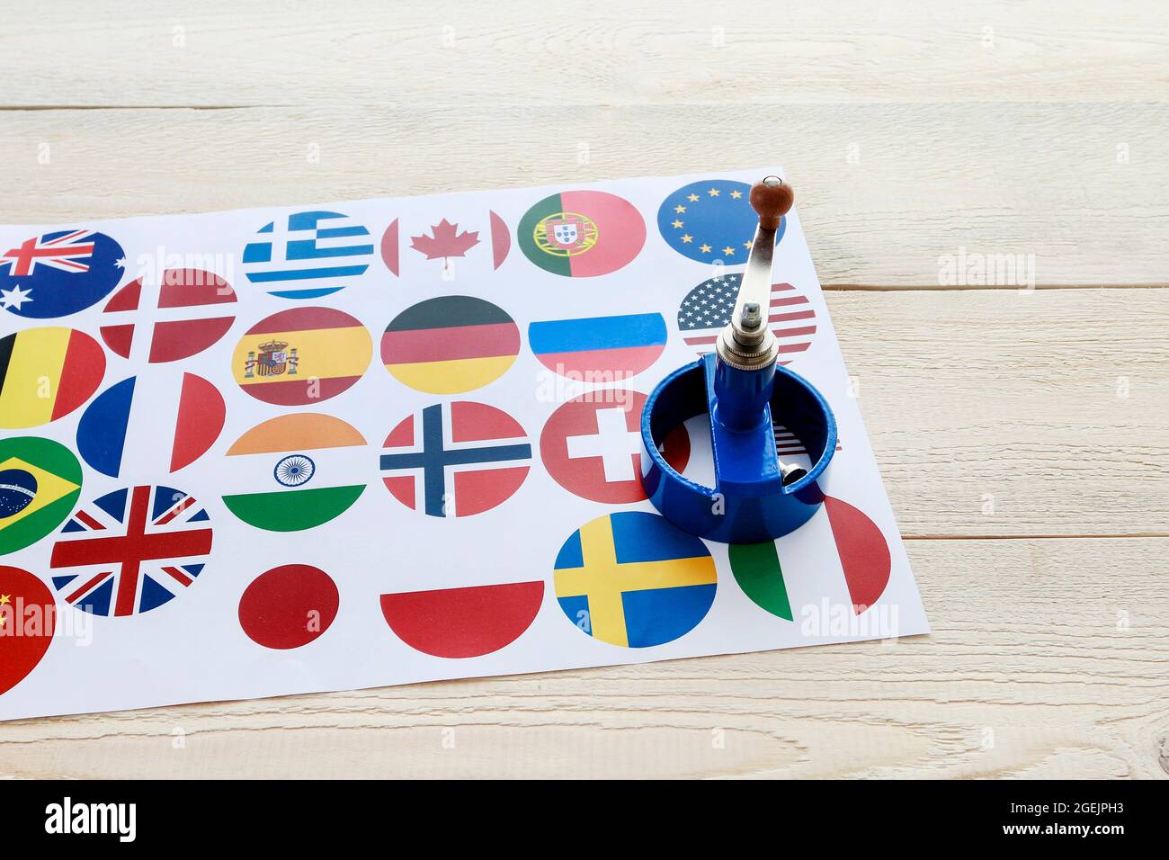 How to make button badges with different country flags. Step by step ...