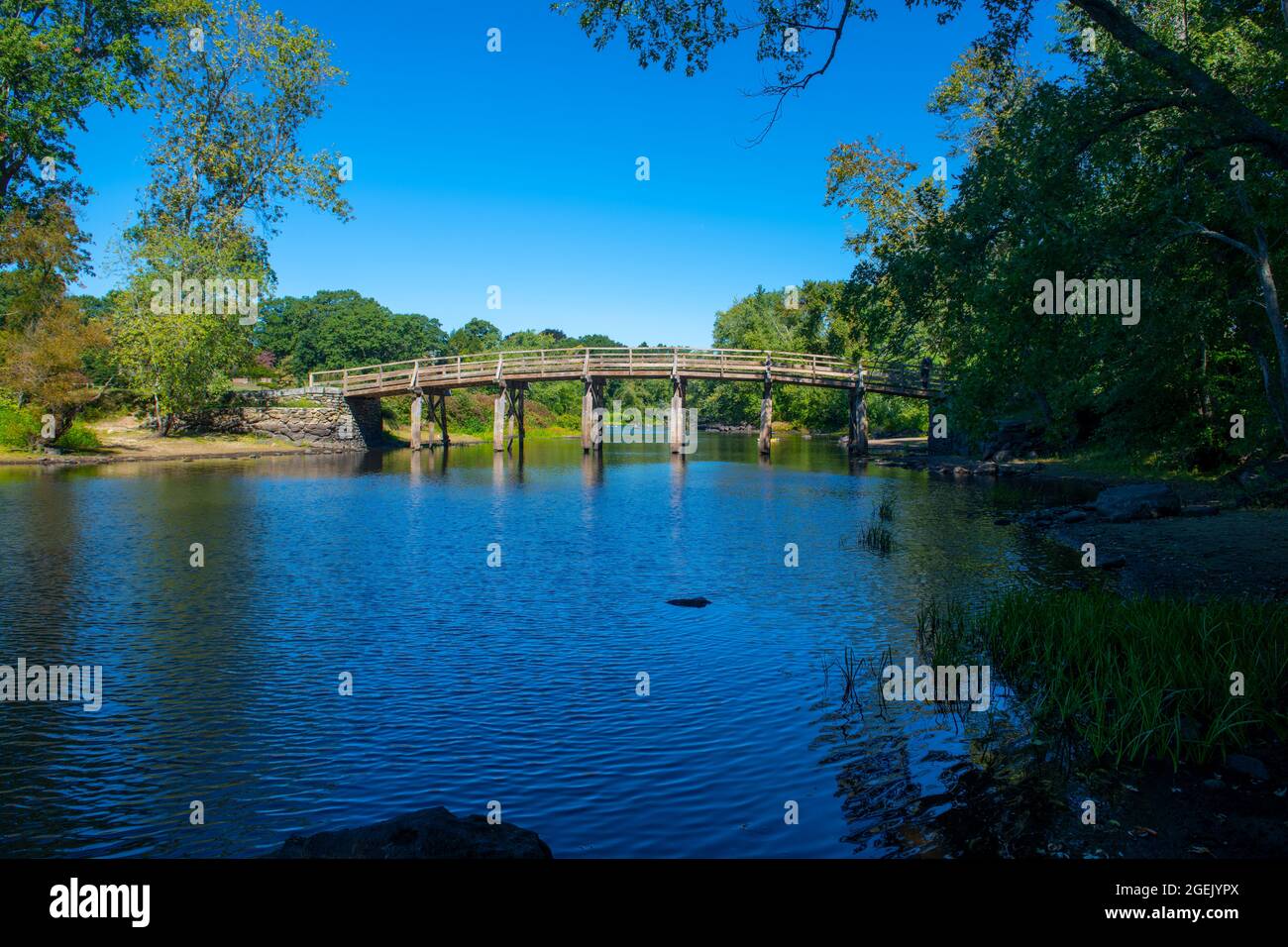 Old North Bridge and Memorial obelisk in Minute Man National Historical ...