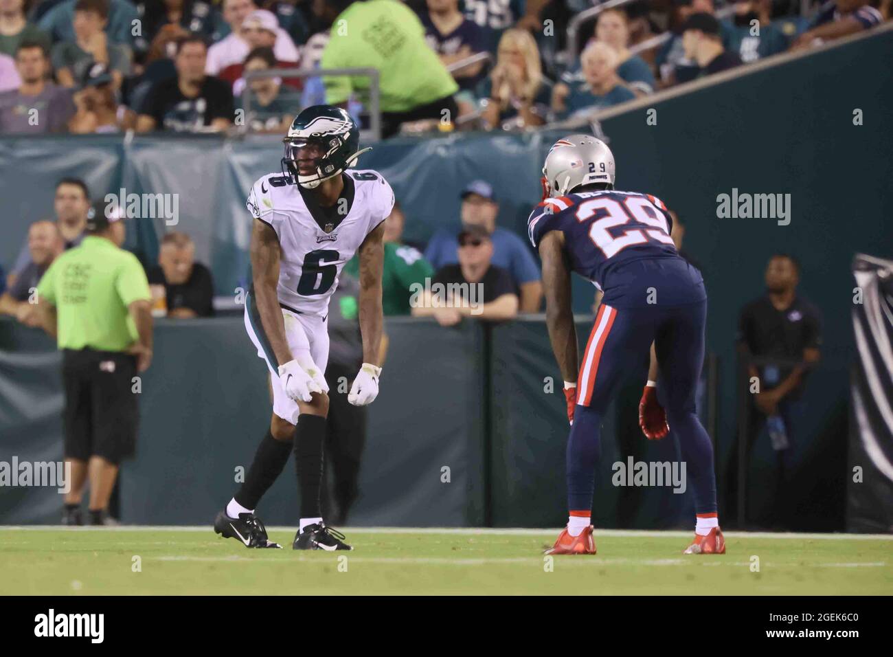 Devonta smith eagles hi-res stock photography and images - Alamy