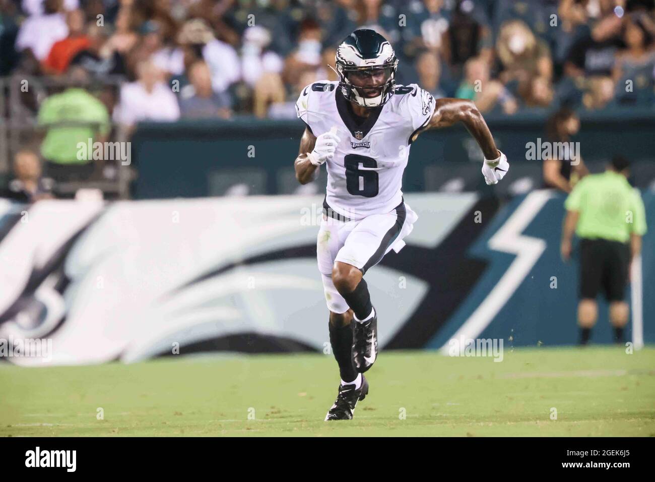 Devonta smith eagles hi-res stock photography and images - Alamy