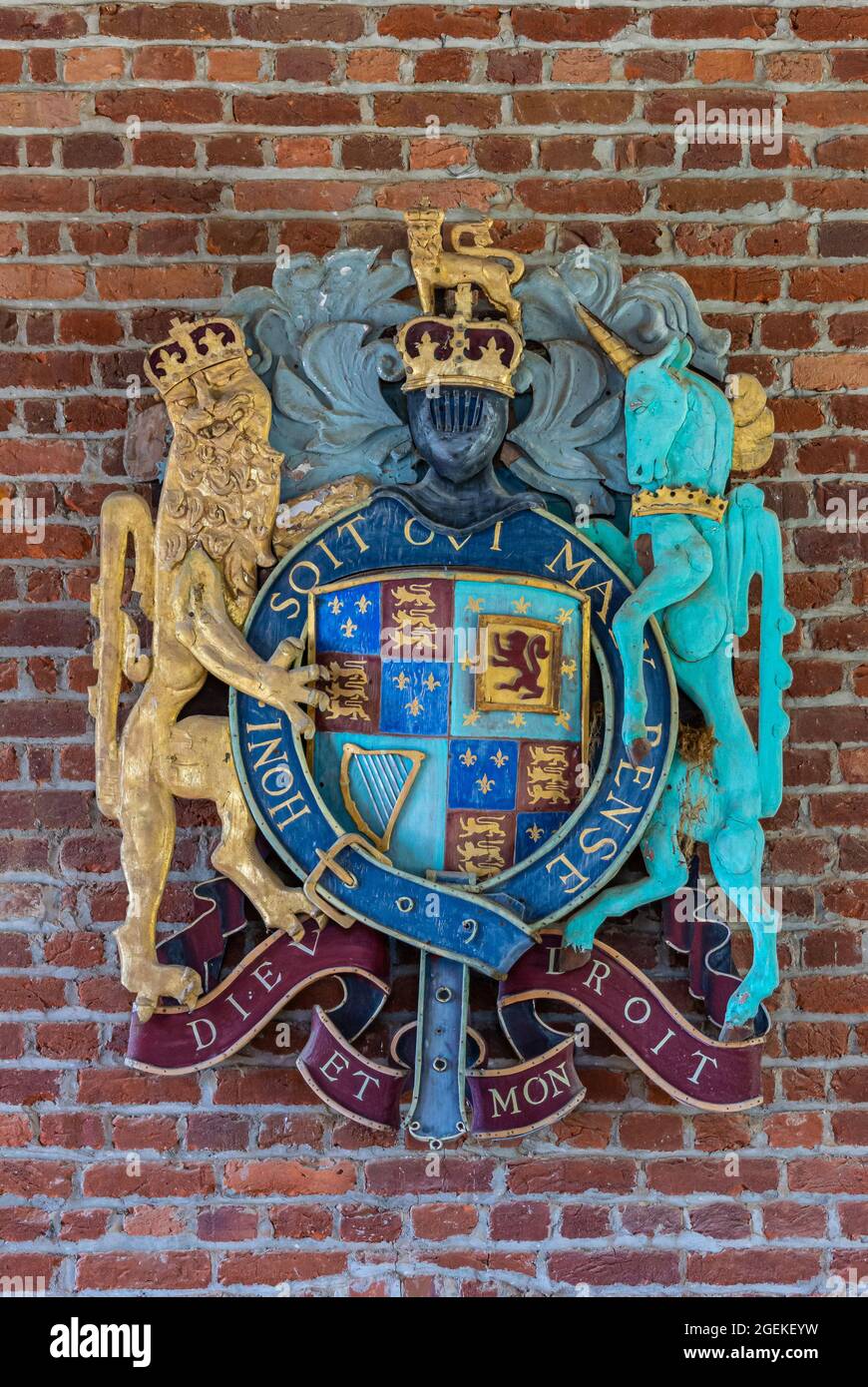 James 1 coat of arms hi-res stock photography and images - Alamy