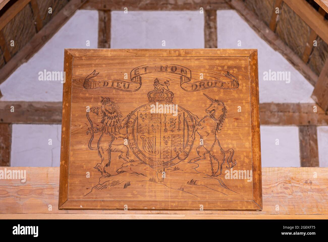 James 1 coat of arms hi-res stock photography and images - Alamy