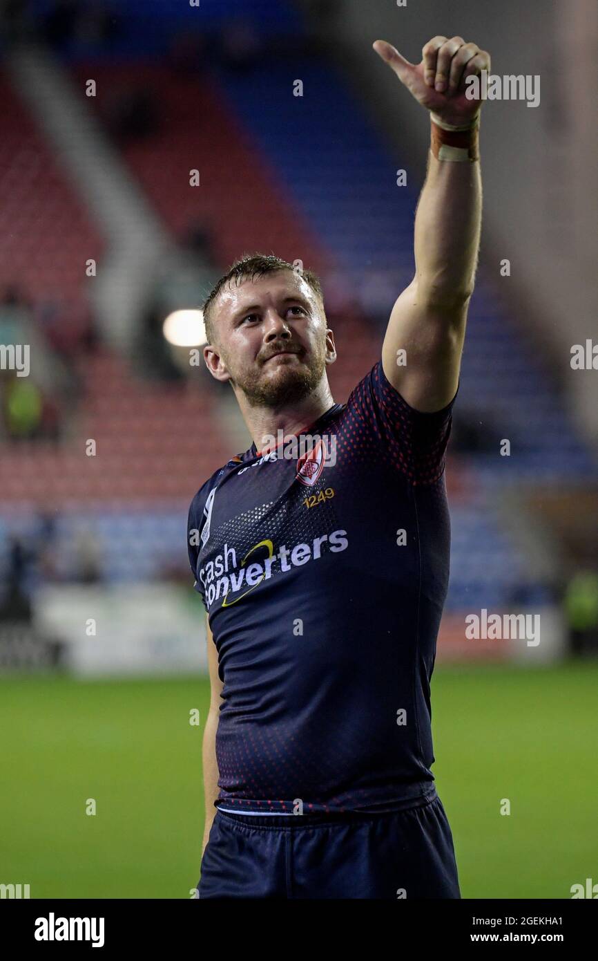 Joe Batchelor (20) of St Helens gives a thumbs up to the travelling ...