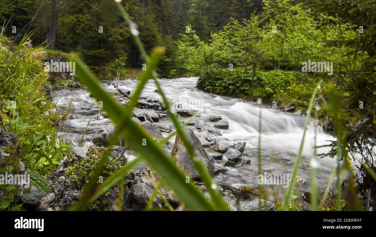 Long exposure river flow hi-res stock photography and images - Alamy