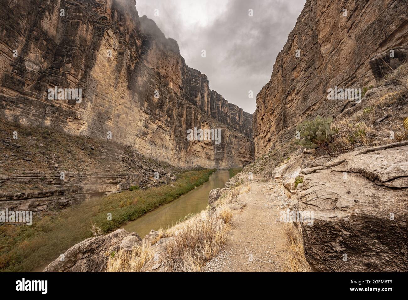 Trail Parallels the Rio Grande River as both head into Santa Elena ...