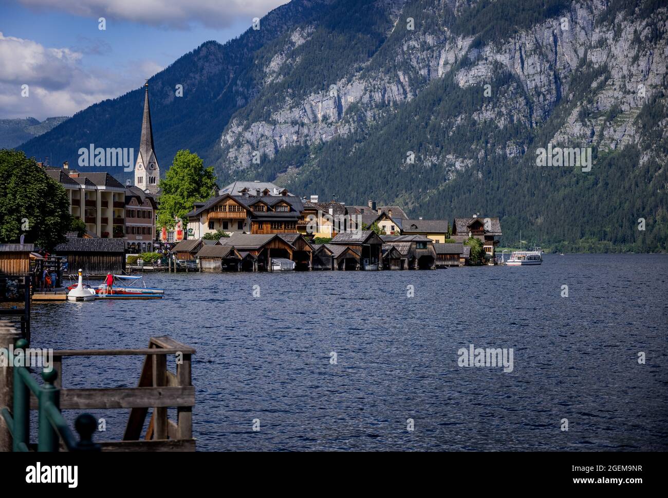 Wonderful Lake Hallstatt in the Austrian Alps Stock Photo - Alamy