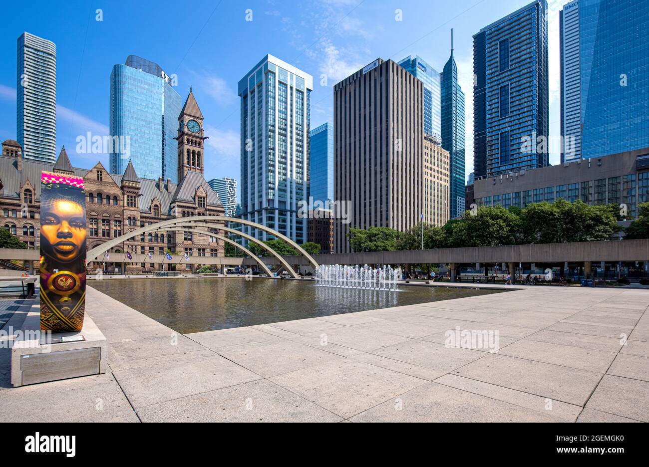 Toronto, Canada, August 10, 2021: Famous Toronto City Hall and Nathan ...