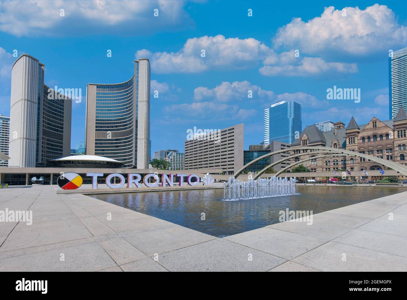 Toronto, Canada, August 10, 2021: Famous Toronto City Hall and Nathan ...