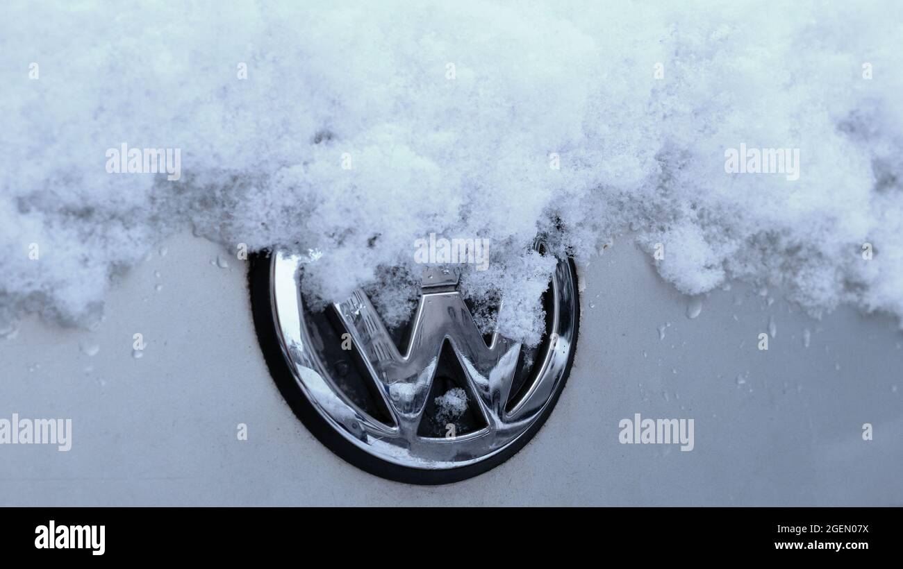 Vw close up logo hi-res stock photography and images - Alamy