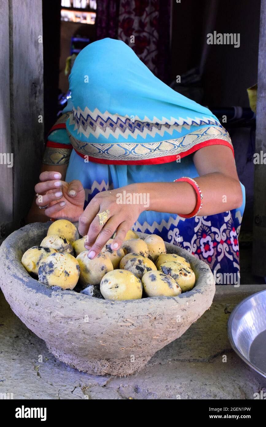 Asian womans hand hi-res stock photography and images - Alamy