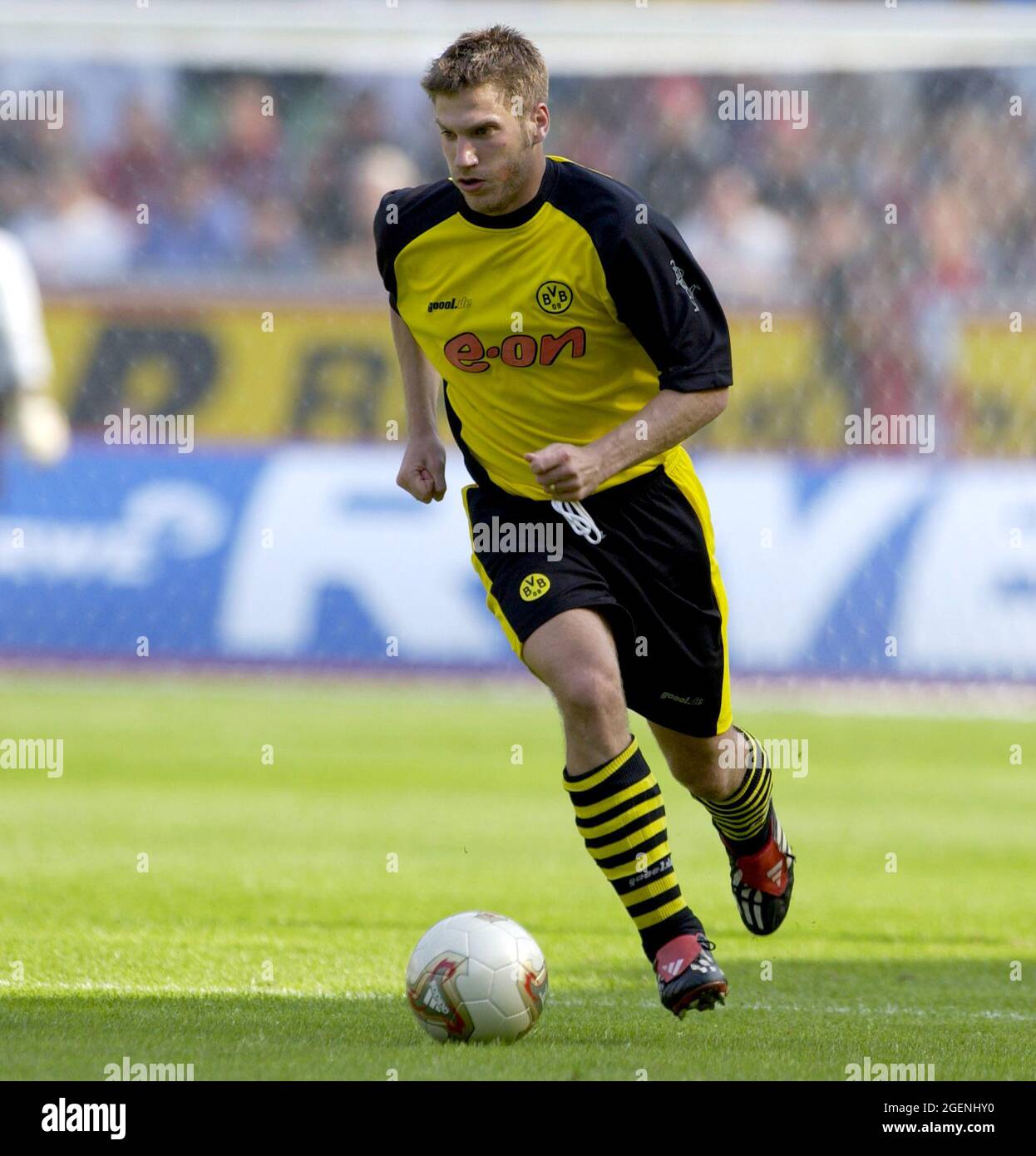 German soccer player torsten frings hi-res stock photography and images ...
