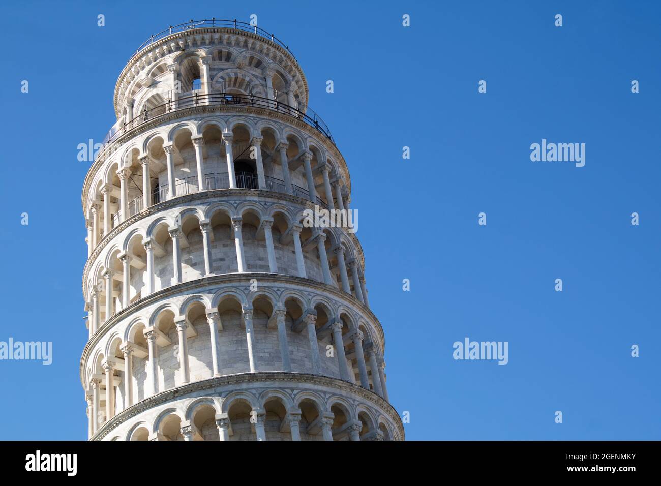 Perspective view of the architecture of the Leaning Tower of Pisa ...