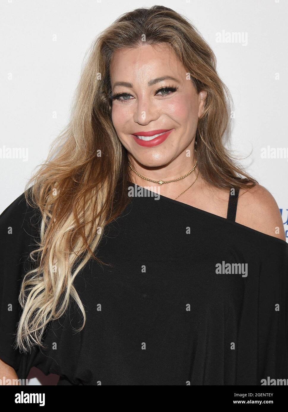 Taylor Dayne arrives at the 21st Annual Harold and Carole Pump ...