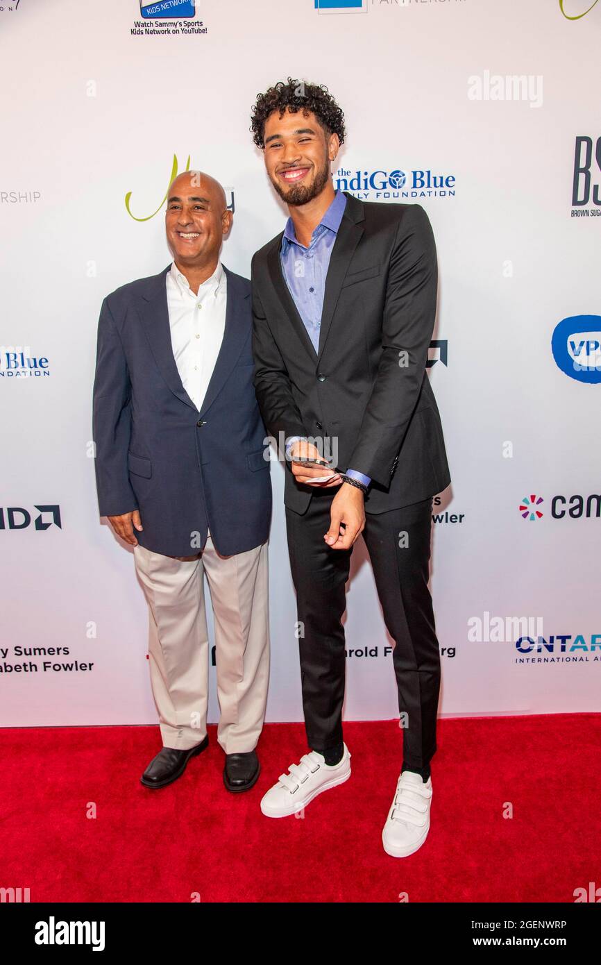 Los Angeles, USA. 20th Aug, 2021. Jonathan Anh Juzang with his dad ...