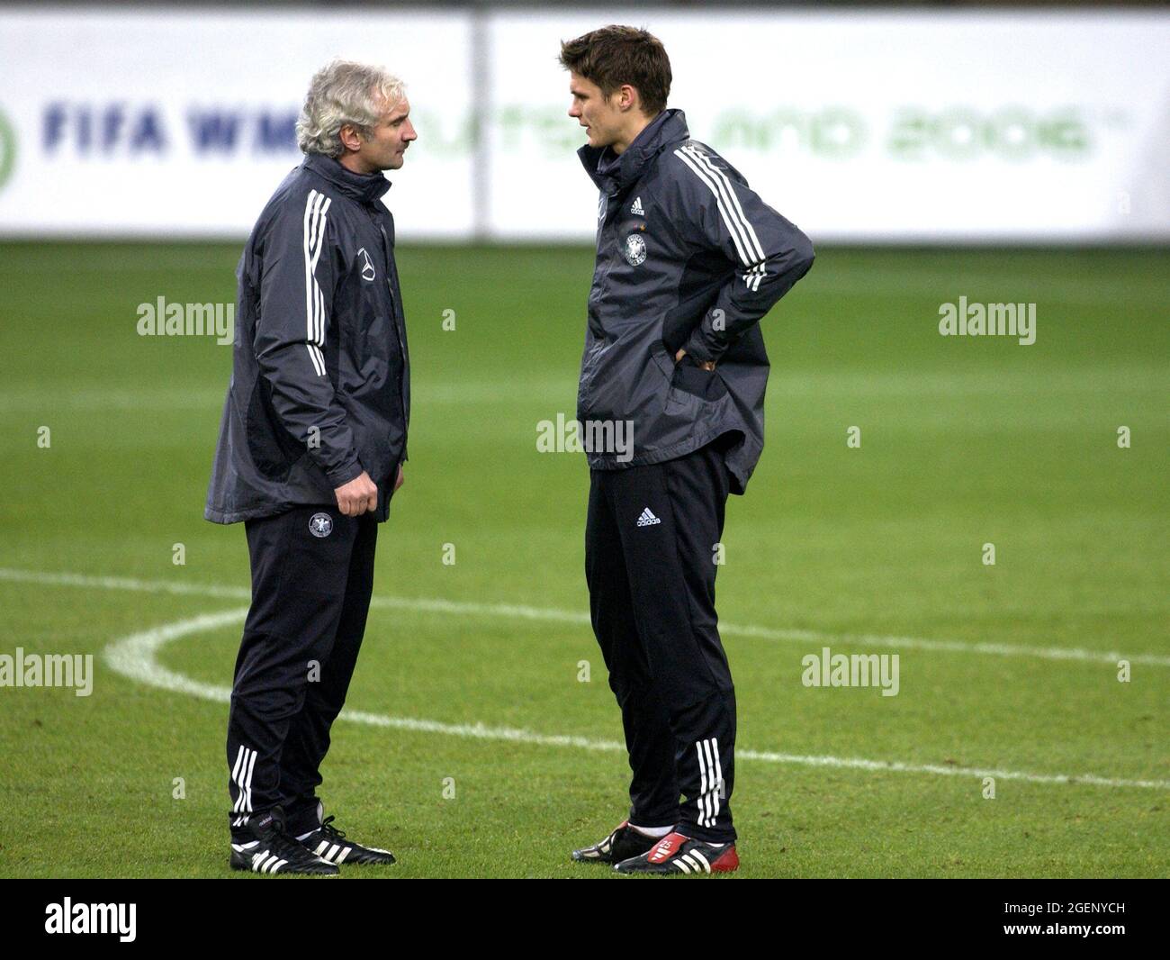 Sebastian kehl training hi-res stock photography and images - Alamy