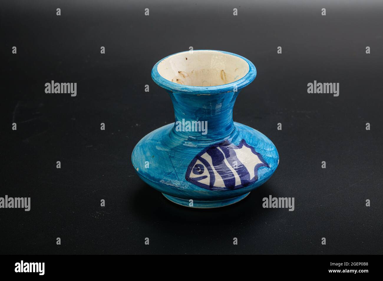 Empty ceramic vase for flovers isolated Stock Photo - Alamy