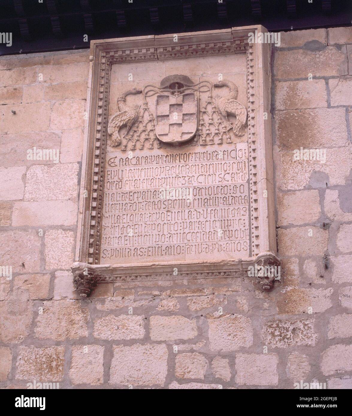 EXTERIOR - ESCUDO DEL CARDENAL CISNEROS EN LA FACHADA- S XVI. Location ...