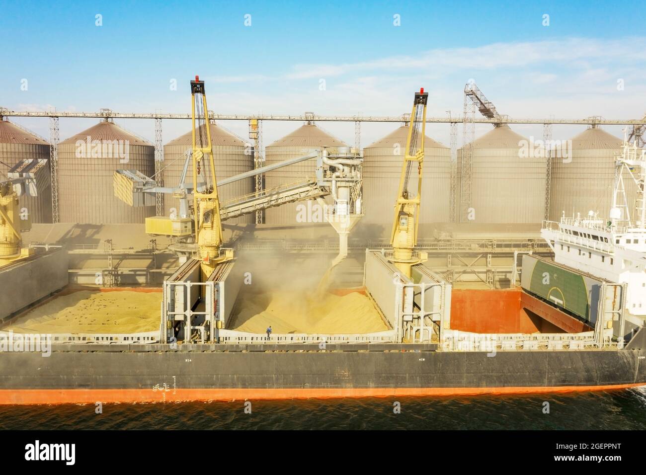 Grain transshipment plant hi-res stock photography and images - Alamy