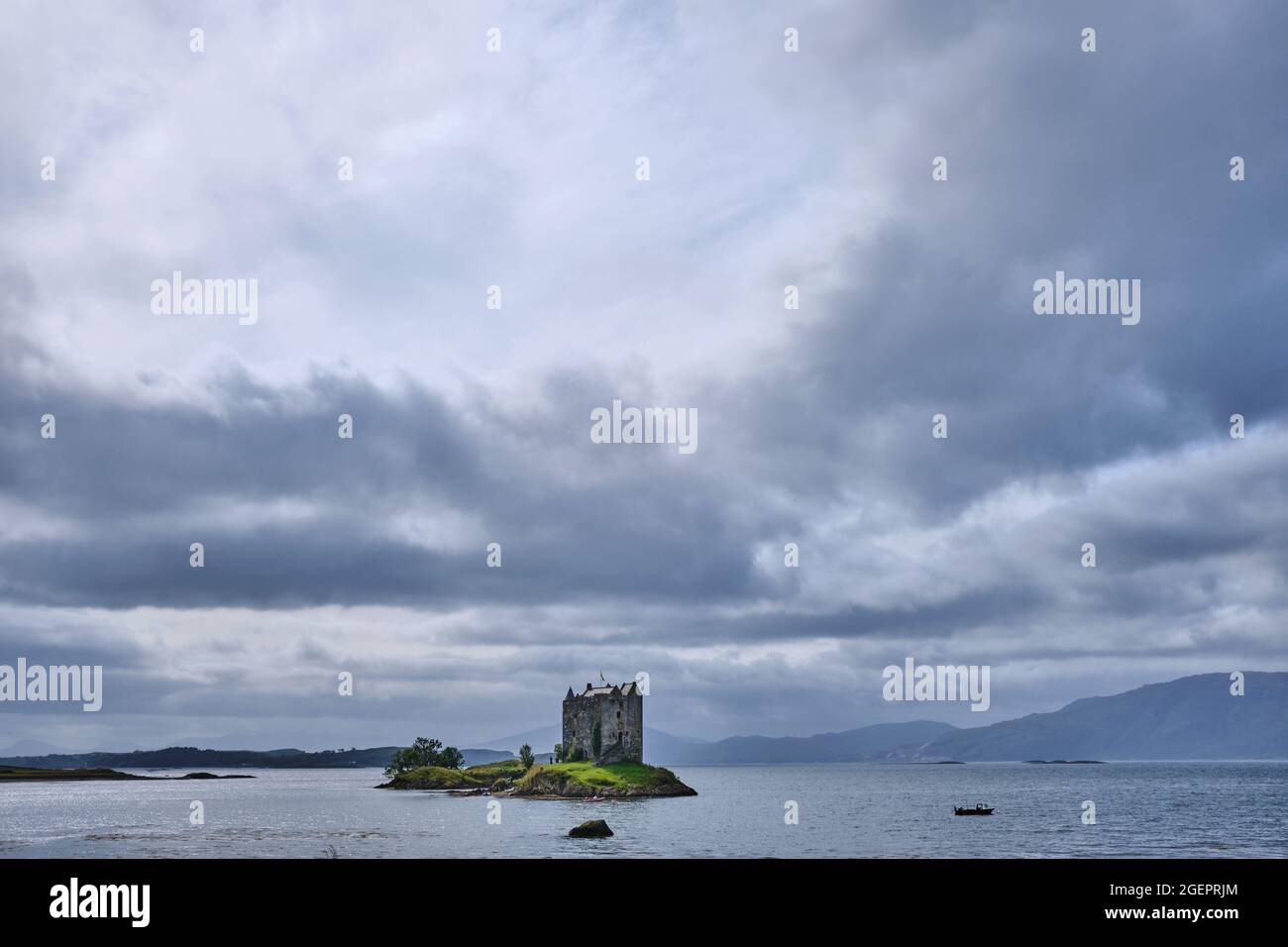 Castle Stalker on a tidal islet on Loch Laich, an inlet off Loch Linnhe ...