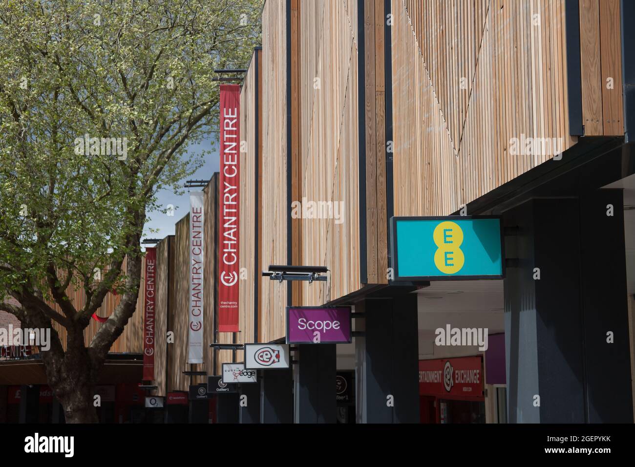 Scope shops england hi-res stock photography and images - Alamy