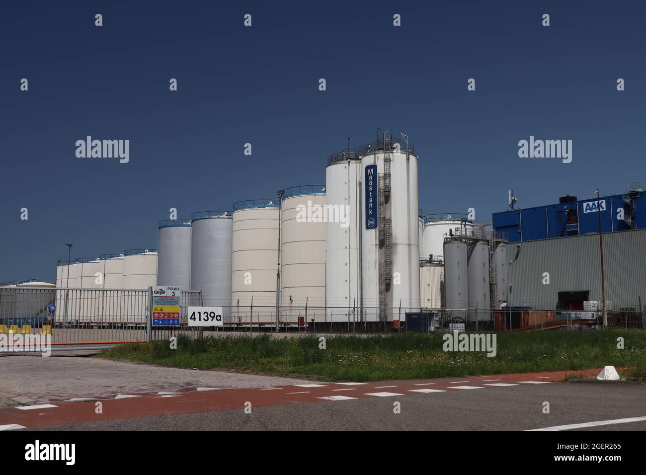 Botlek terminal view hi-res stock photography and images - Alamy