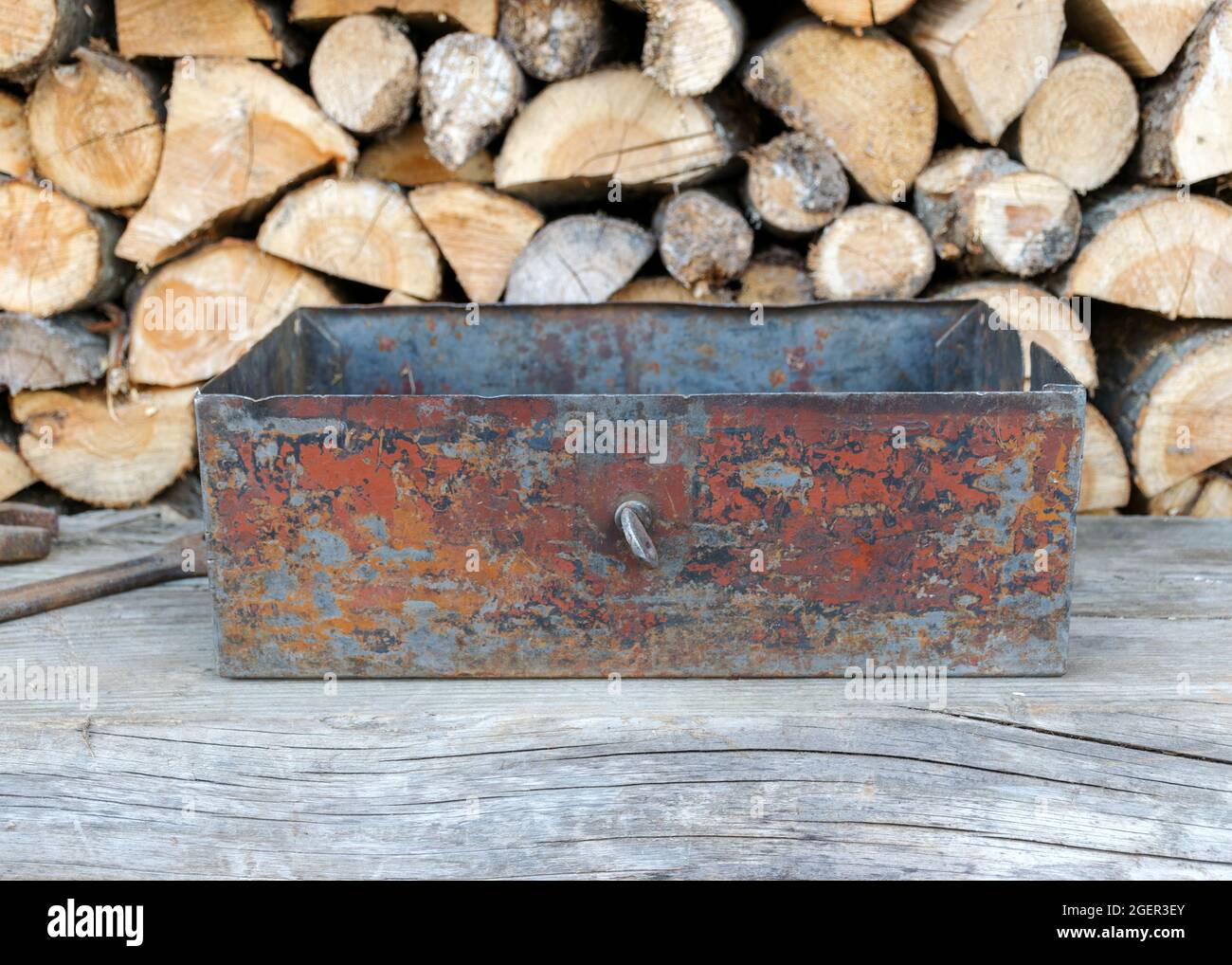 photo with metal waste bin, scrap metal, old iron box Stock Photo - Alamy