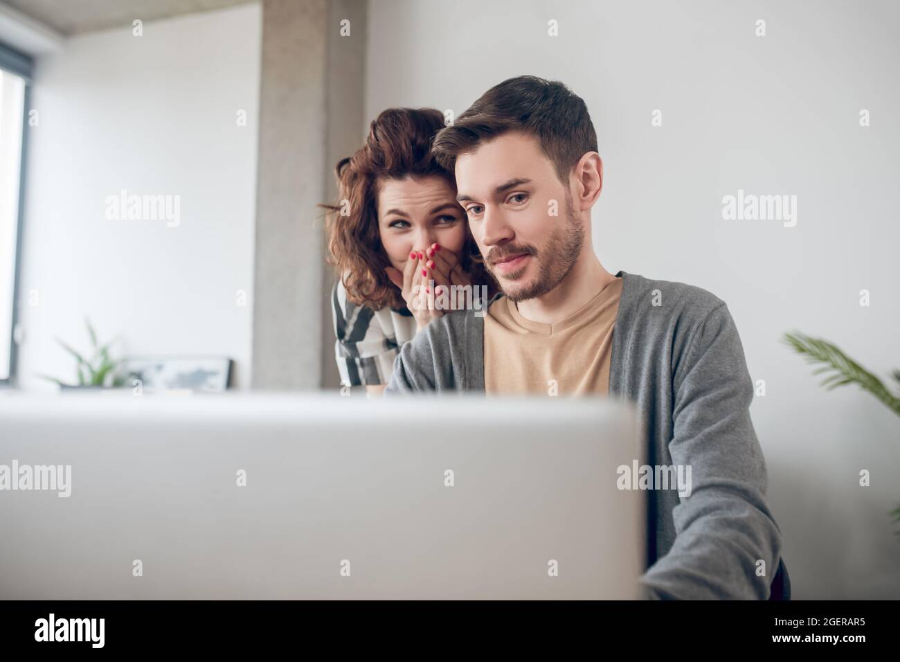 Surprised coworkers hi-res stock photography and images - Alamy