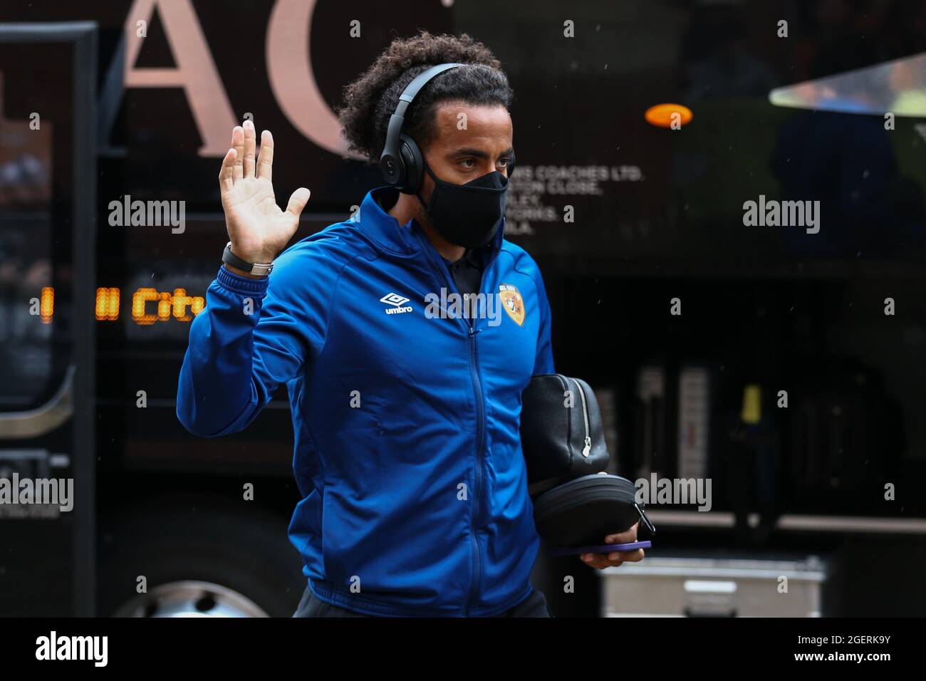 Tom Huddlestone #23 of Hull City arriving at the stadium Stock Photo ...