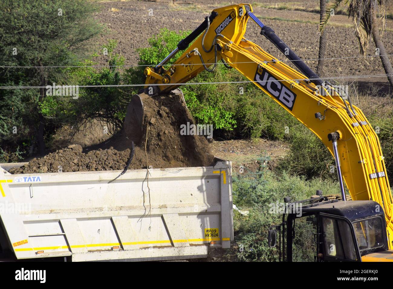 08-05-2020,Bhadapipalya, Madhya Pradesh, India. The modern excavator ...