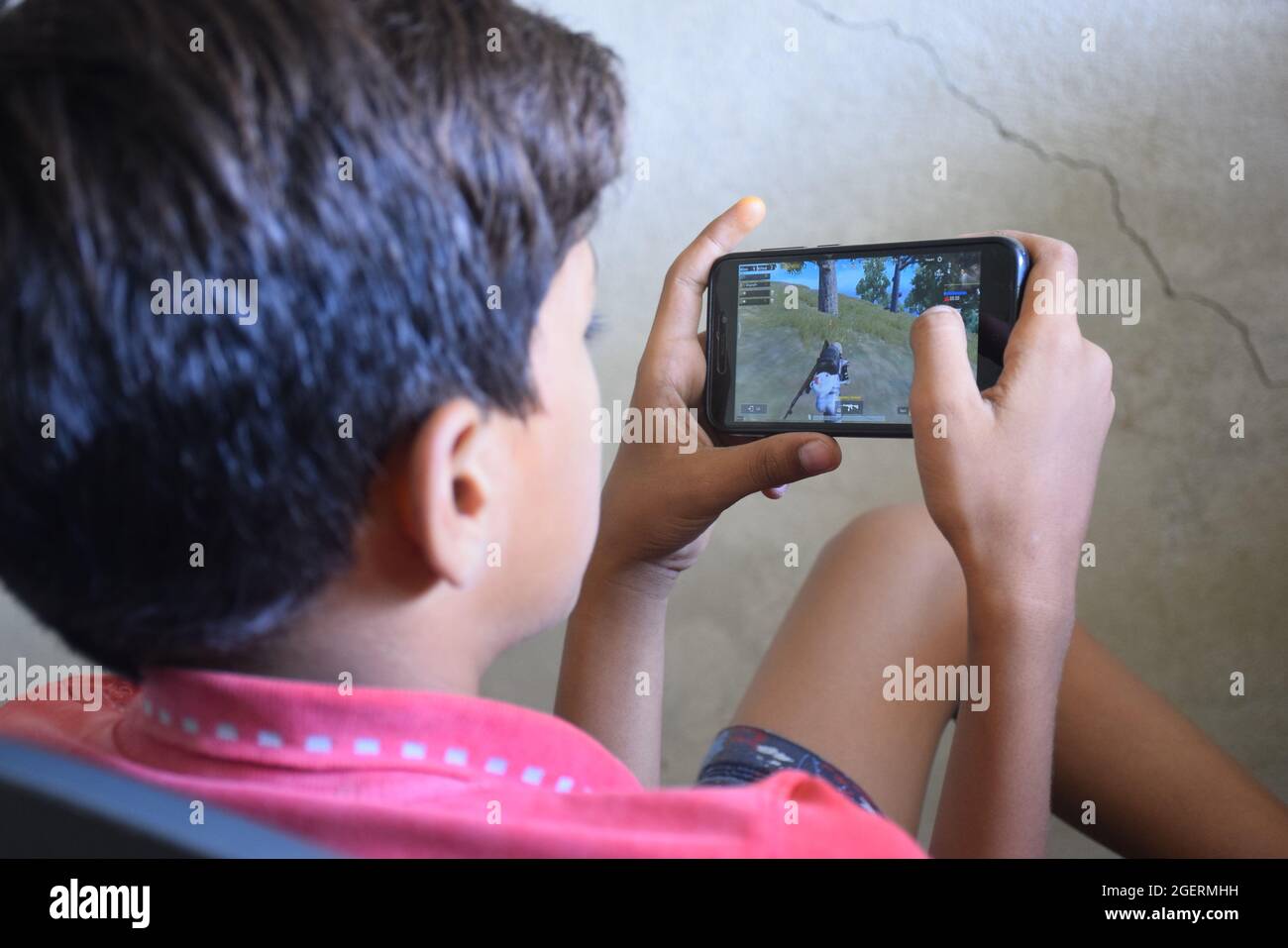 Indian boy by car hi-res stock photography and images - Alamy