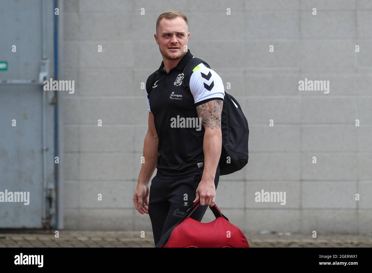 Adam Swift (21) of Hull FC arrives at the MKM Stadium Stock Photo - Alamy