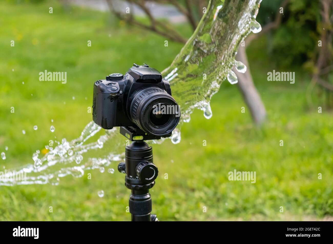 Film camera wet weather rain hi-res stock photography and images - Alamy