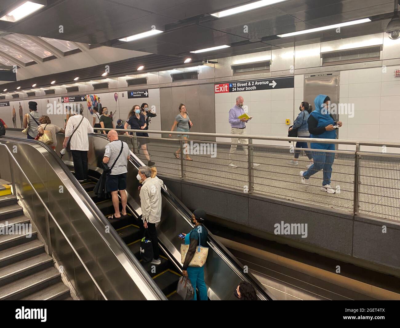 Transportation system stations hi-res stock photography and images - Alamy