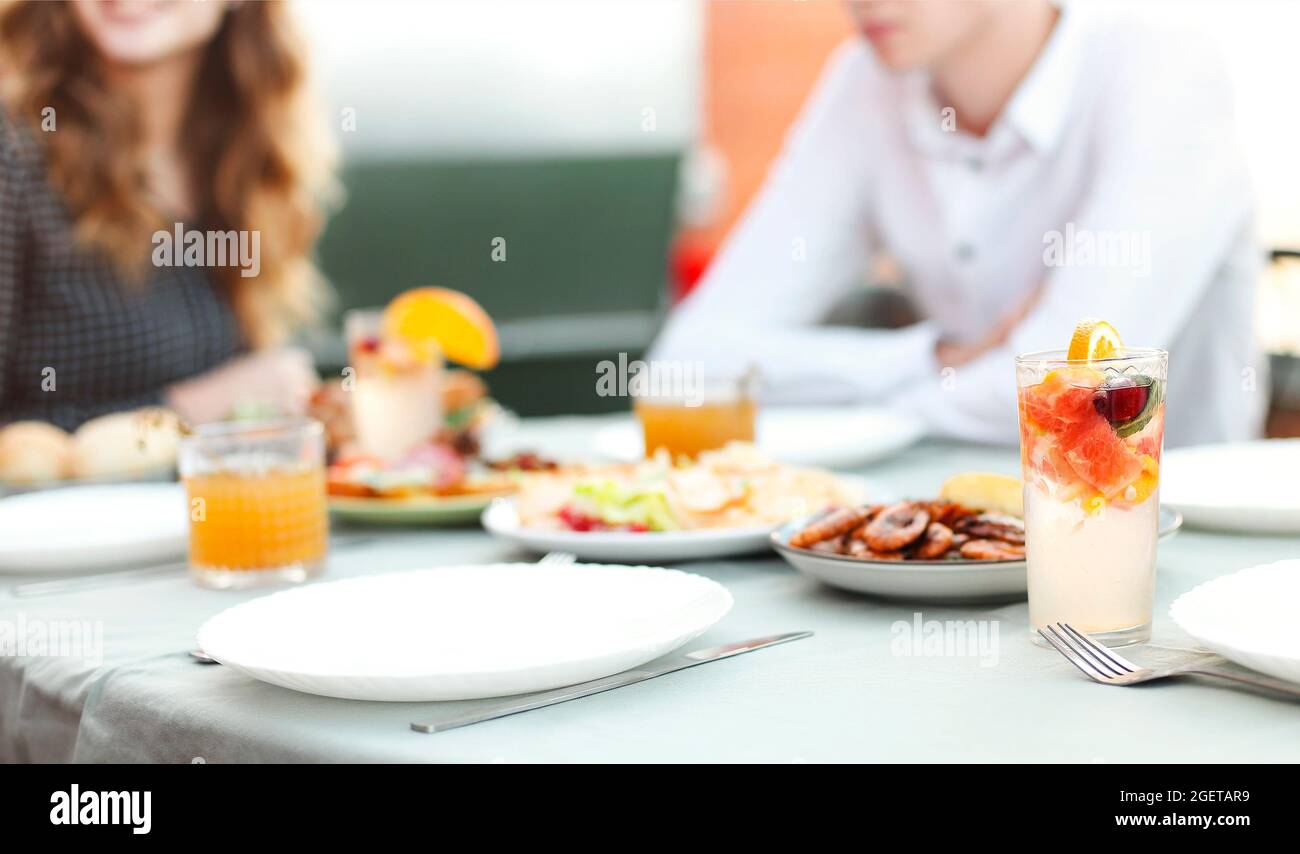 Empty family dinner table hi-res stock photography and images - Alamy