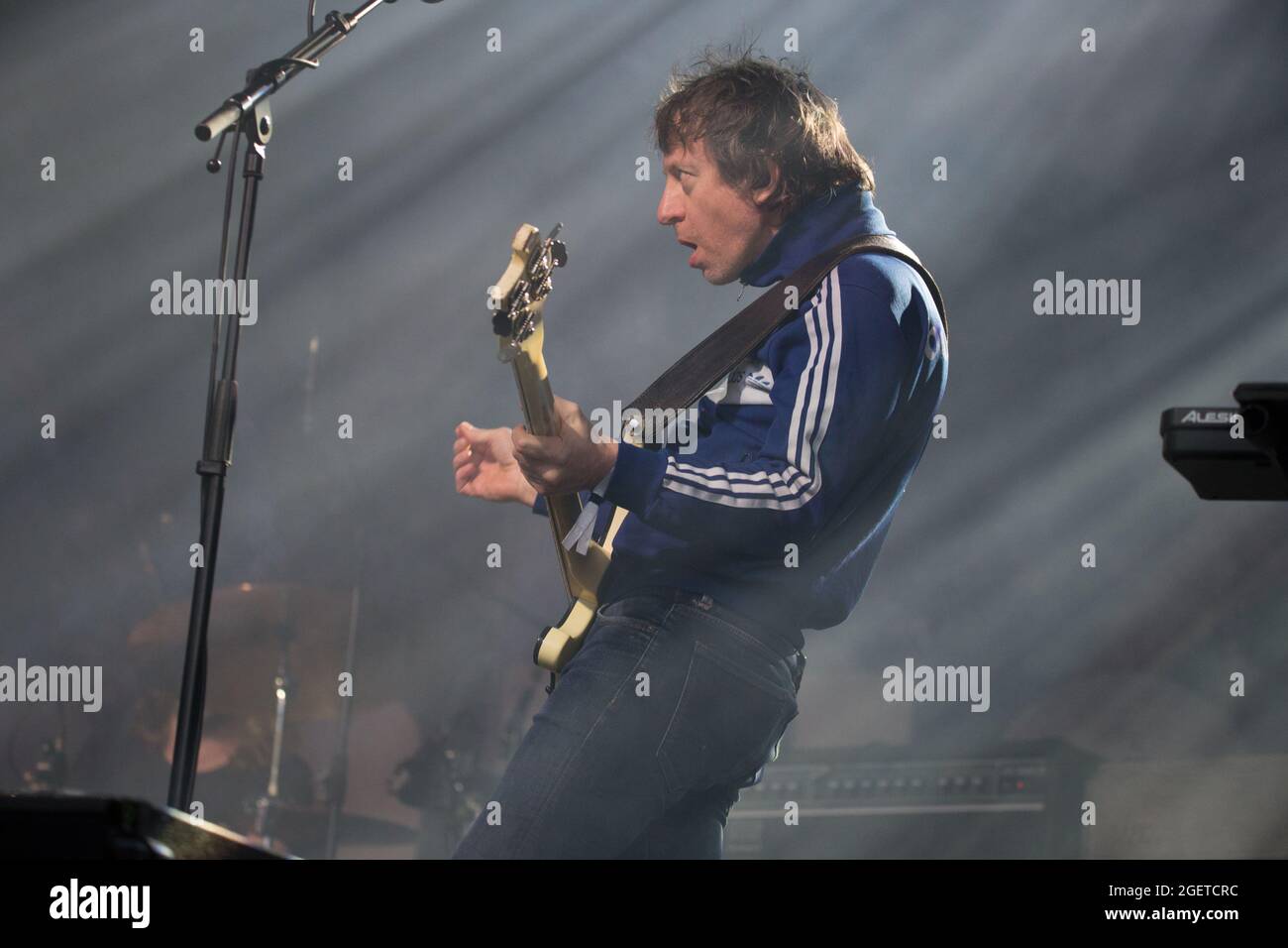 British Indie rock band Razorlight perform live at Gateways Live ...