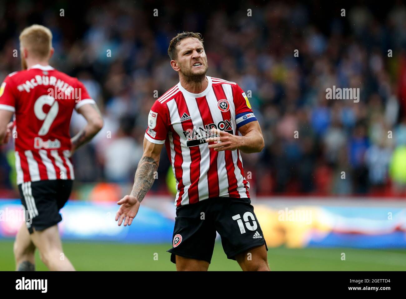 Billy Sharp #10 of Sheffield United Celebrates scoring a goal to make ...