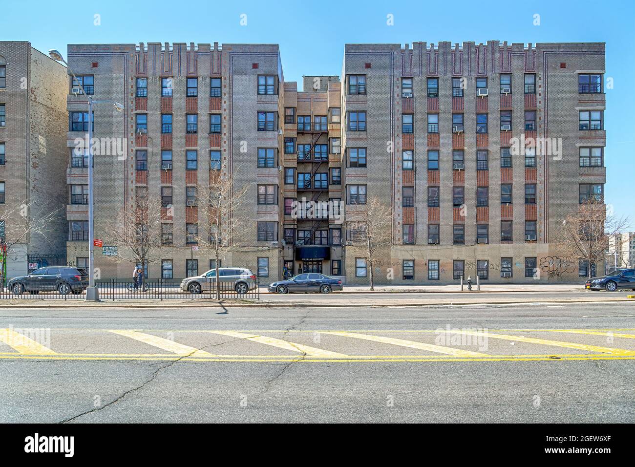1675 grand concourse hi-res stock photography and images - Alamy