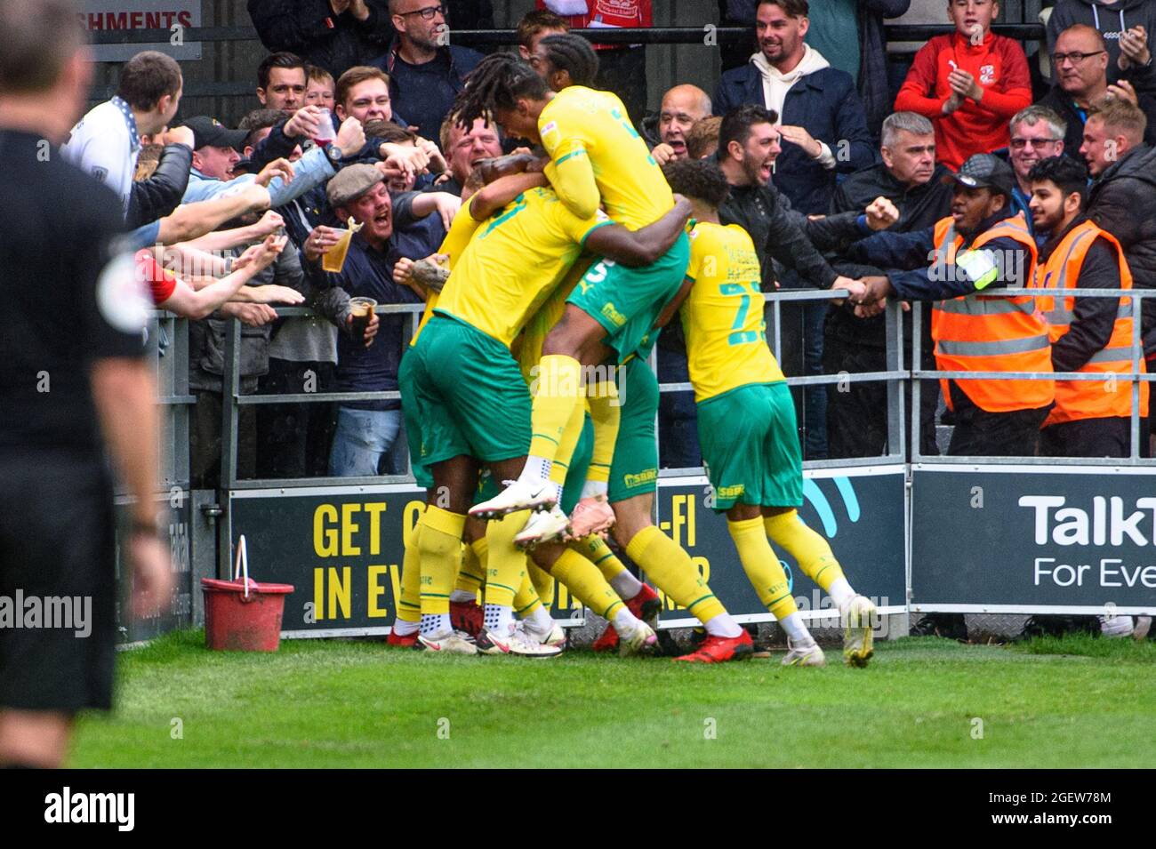 Swindon town fc hi-res stock photography and images - Alamy