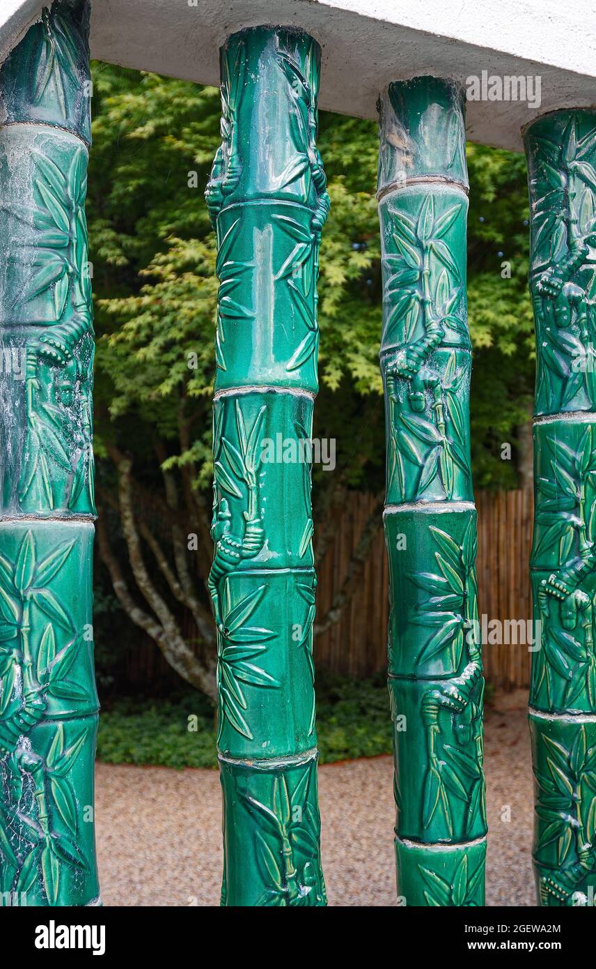 green ceramic posts, imitating bamboo, decorative, close-up, Chinese ...