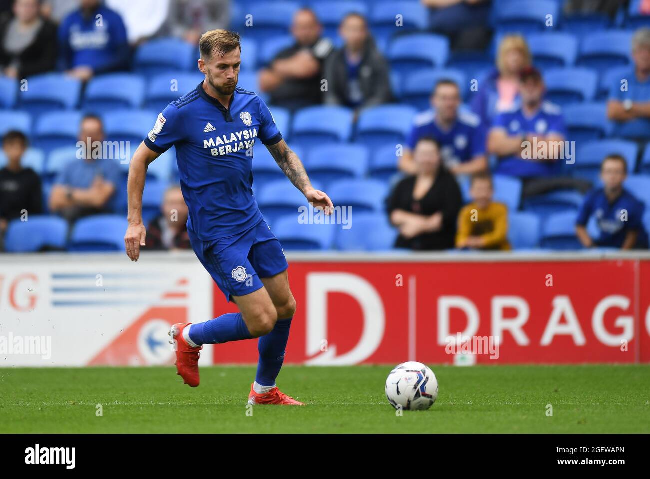 Joe Ralls #8 of Cardiff City in action during the game Stock Photo - Alamy