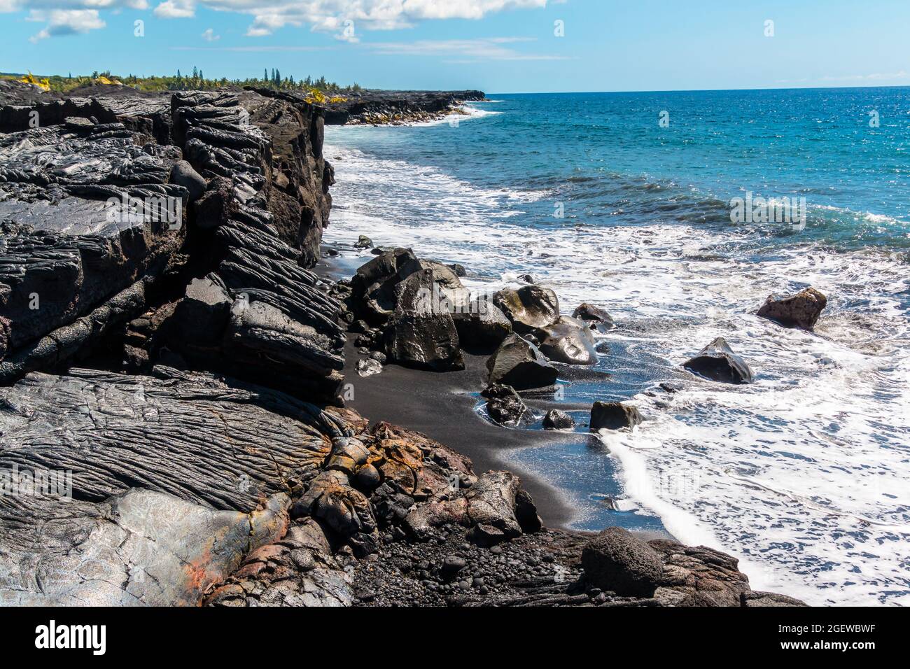 Kalapana black sand beach hi-res stock photography and images - Alamy