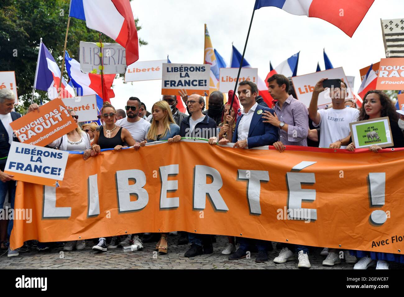 Di vizio hi-res stock photography and images - Alamy