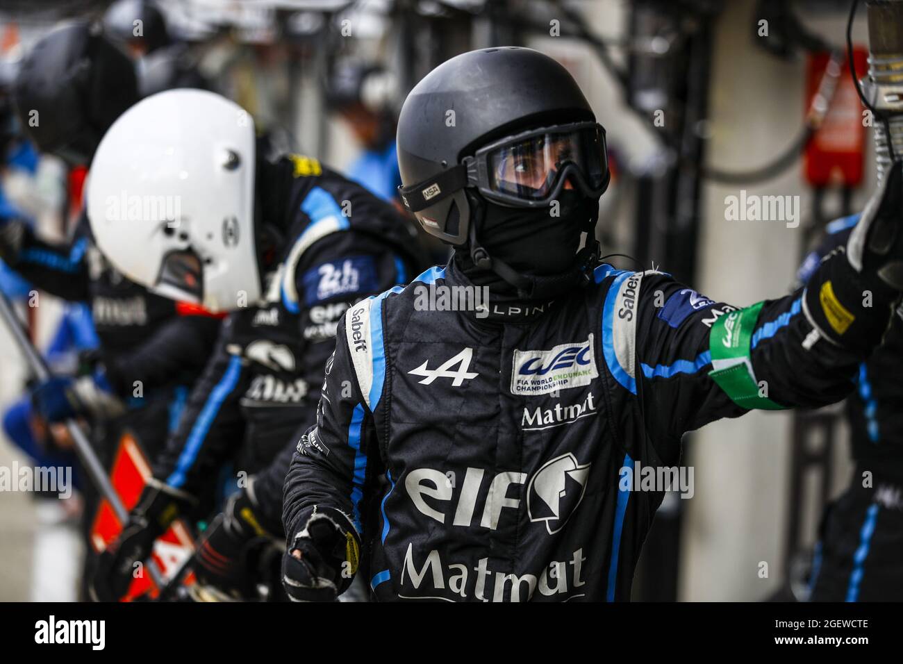 Mechanic, Alpine Elf Matmut, Alpine A480 - Gibson during the 24 Hours ...