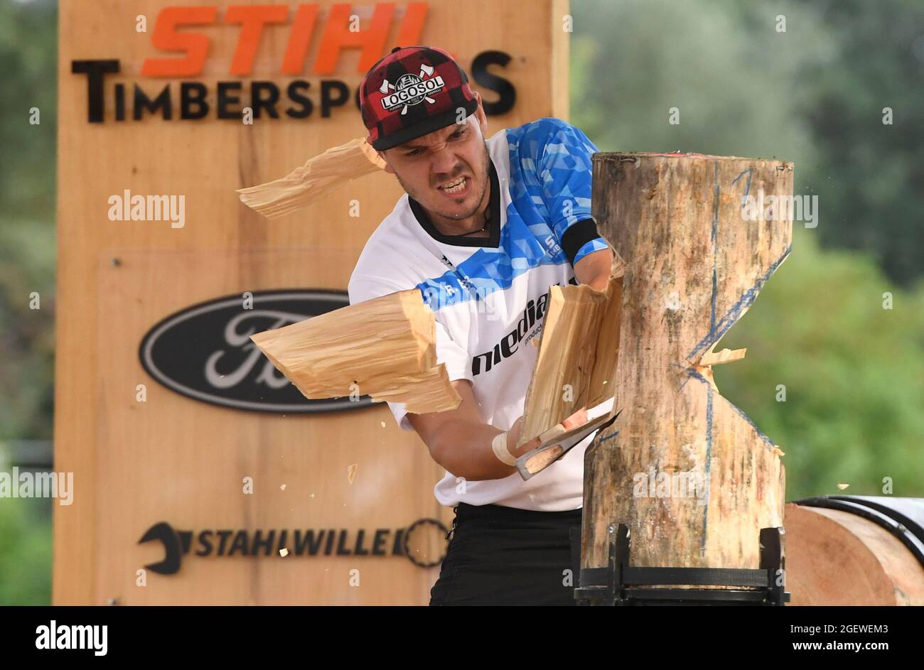 Gelsenkirchen, Germany. 21st Aug, 2021. The new champion in sport ...