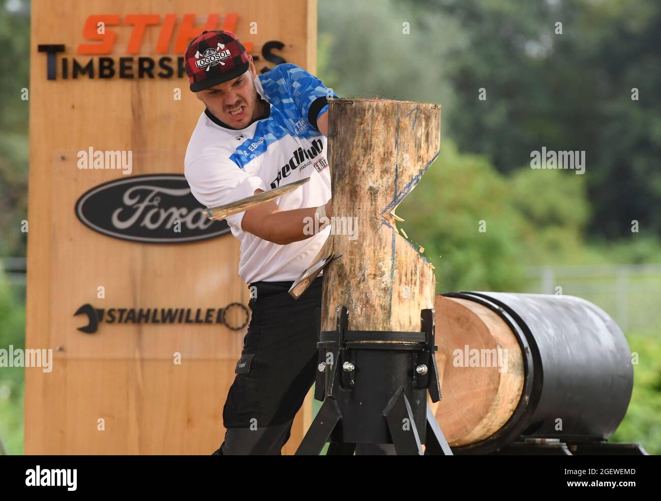 Gelsenkirchen, Germany. 21st Aug, 2021. The new champion in sport ...